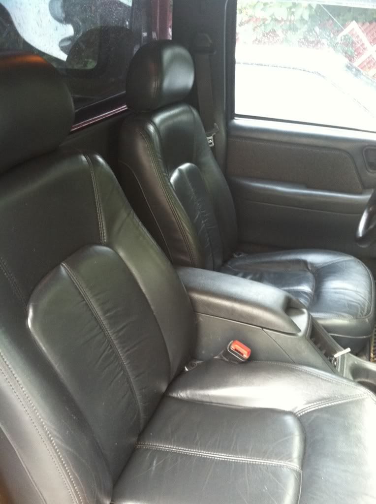 Seat question. Bucket vs. split bench | S-10 Forum