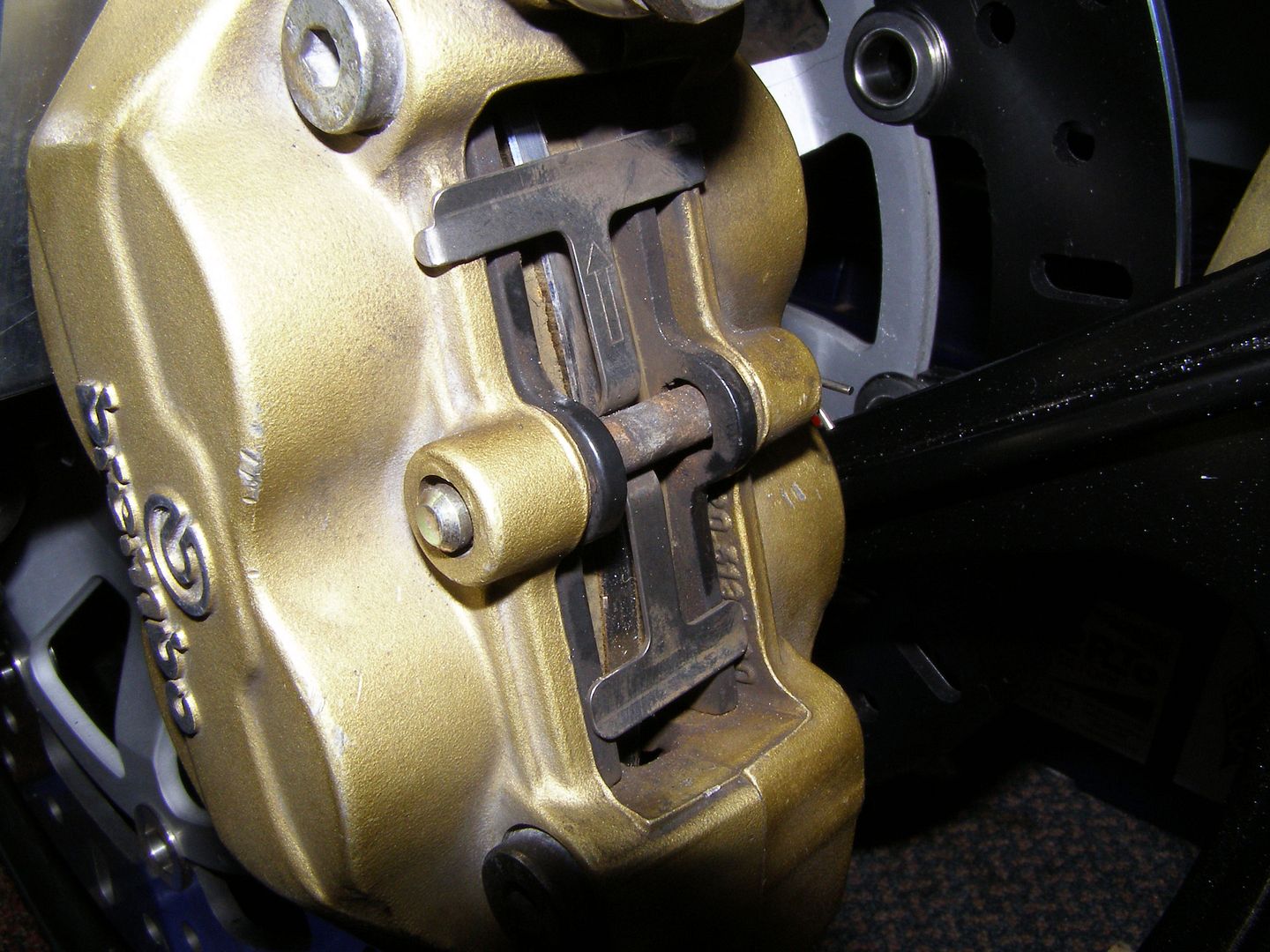 Caliper Mounts for GSXR wheels | LaverdaForum